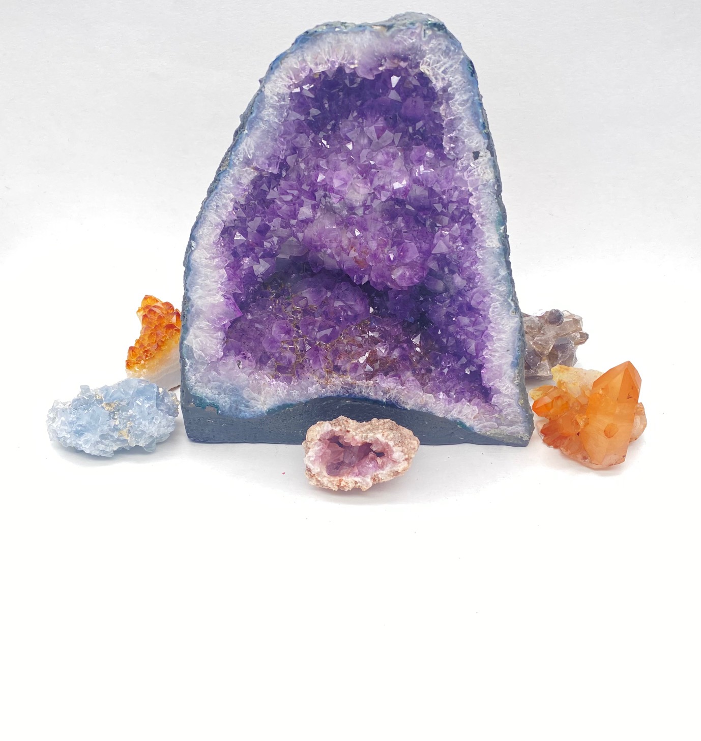 Geodes & Clusters – A Time for Karma